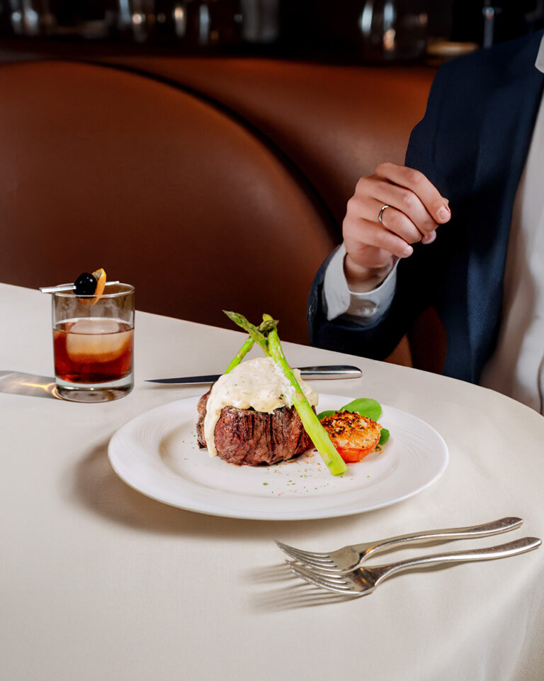 Steakhouse in Burr Ridge, IL | Eddie Merlot's